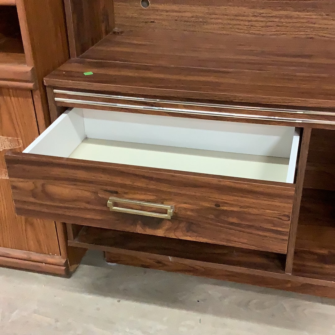 Midcentury Modern Wide Entertainment Unit – Habitat for Humanity ...