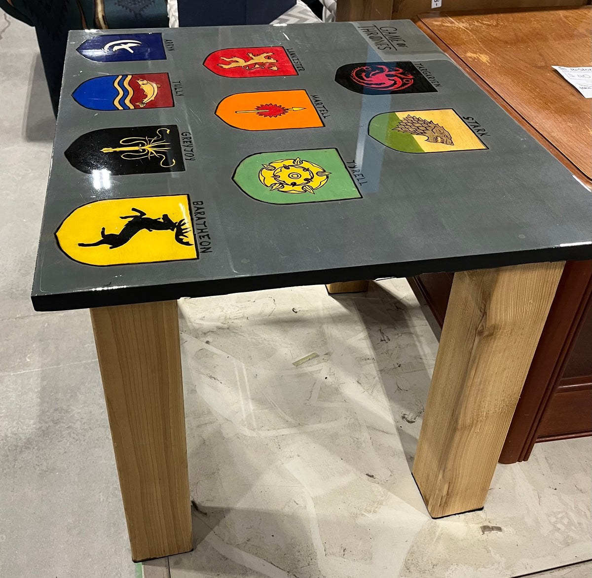 Game of Thrones Coffee Table – Habitat for Humanity Greater Ottawa ReStore