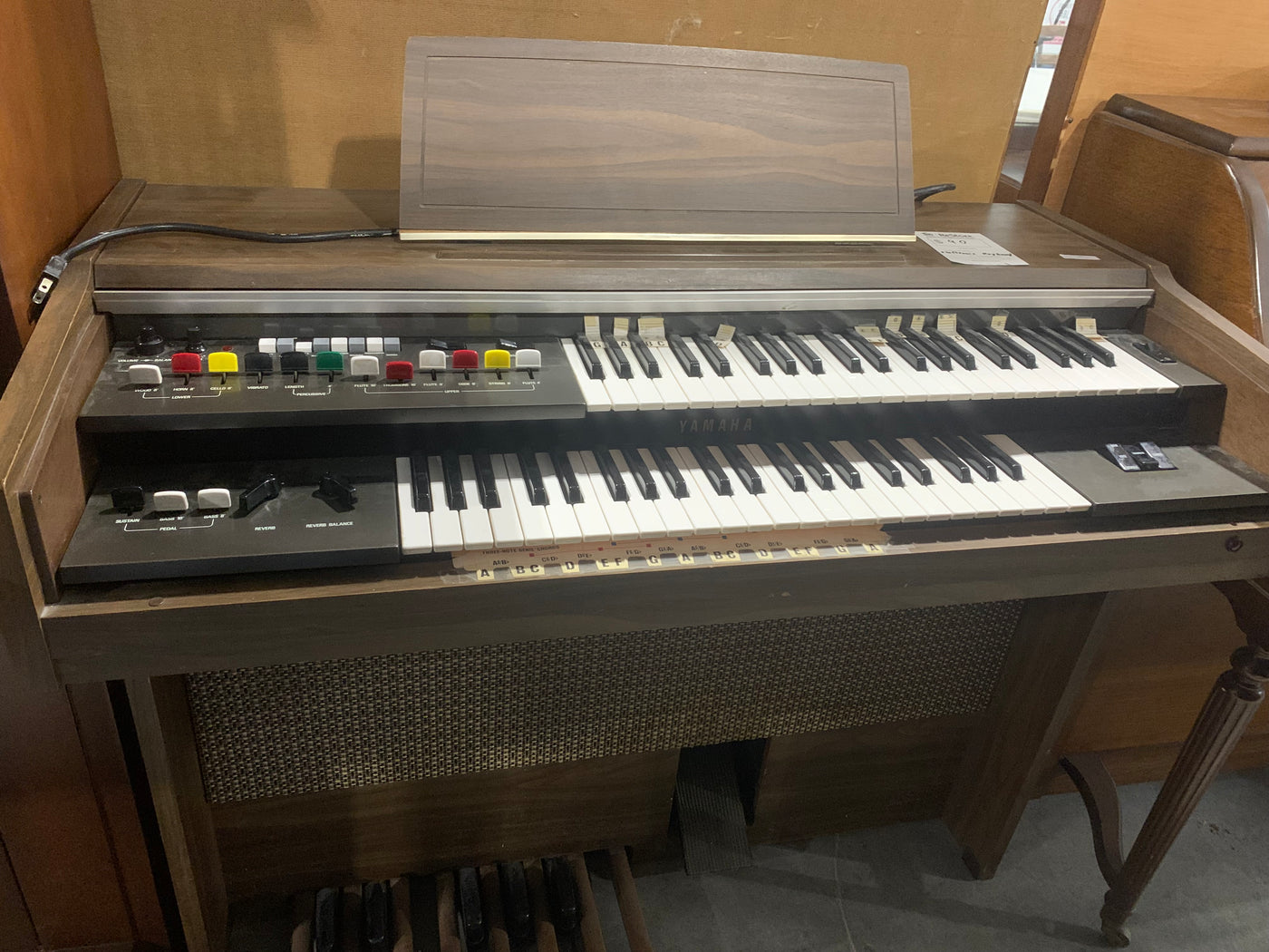 Electric Keyboard – Habitat for Humanity Greater Ottawa ReStore
