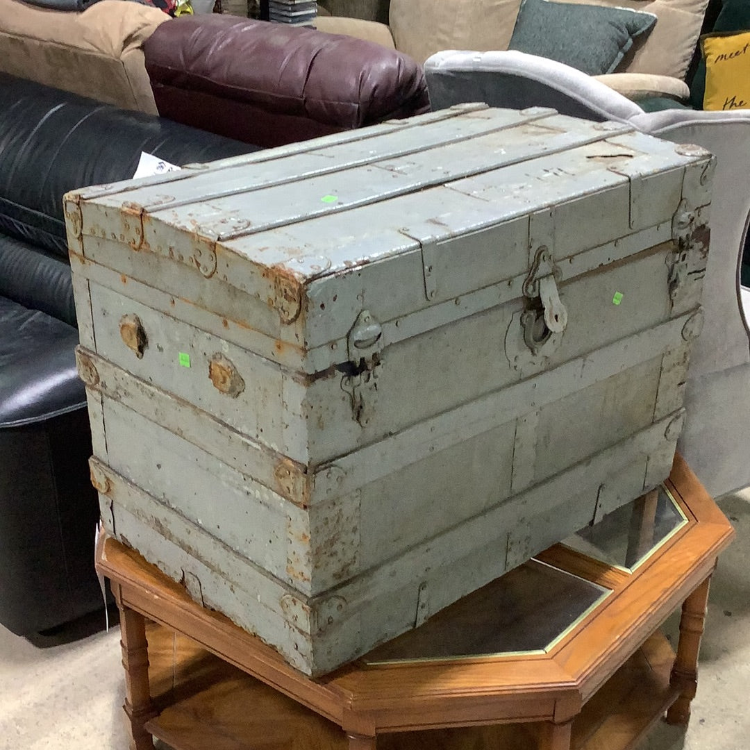 Grey Chest – Habitat for Humanity Greater Ottawa ReStore