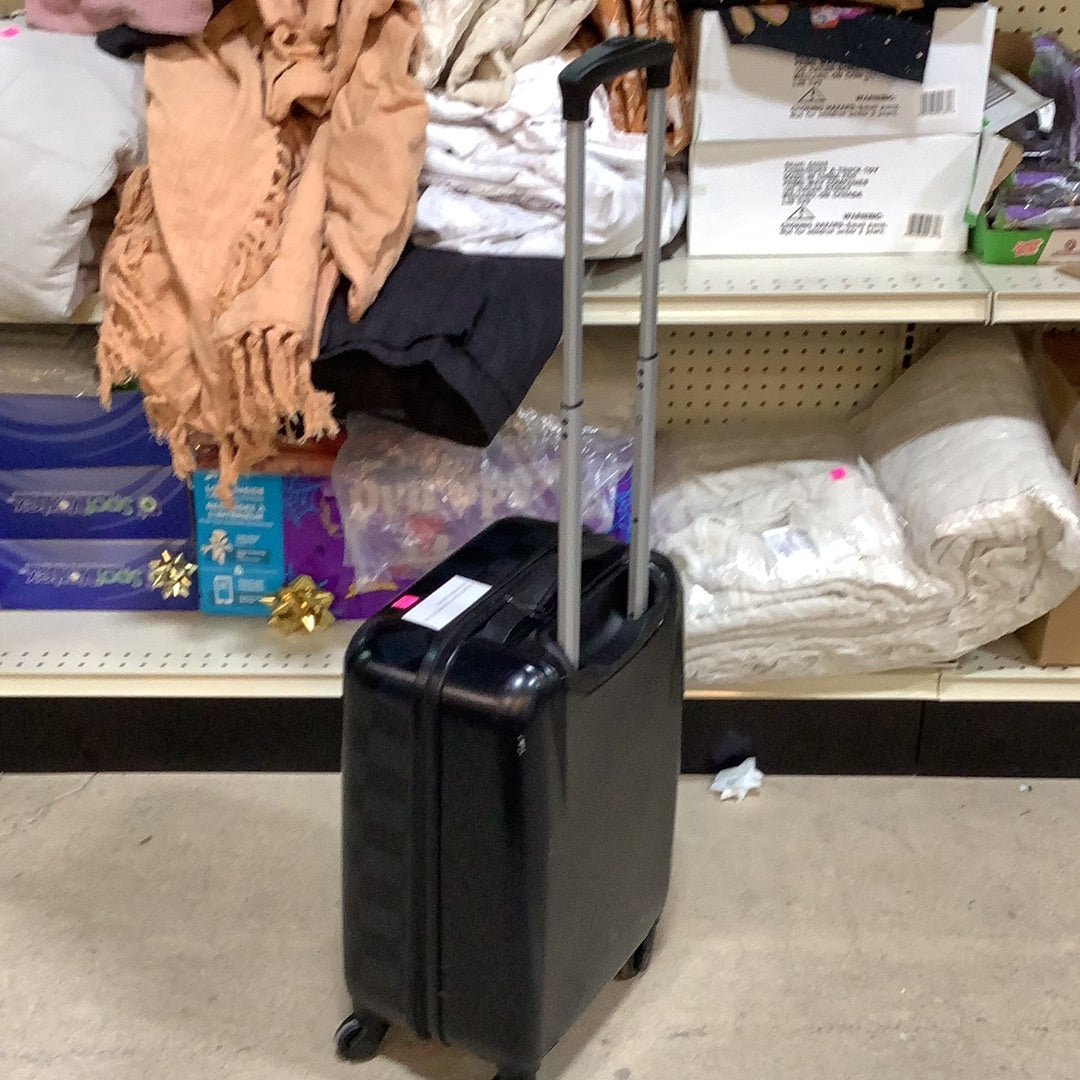 Gamer Suitcase – Habitat for Humanity Greater Ottawa ReStore