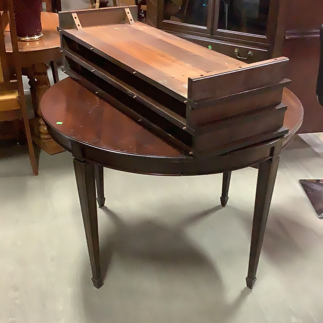 Gibbard Dining Table – Habitat for Humanity Greater Ottawa ReStore