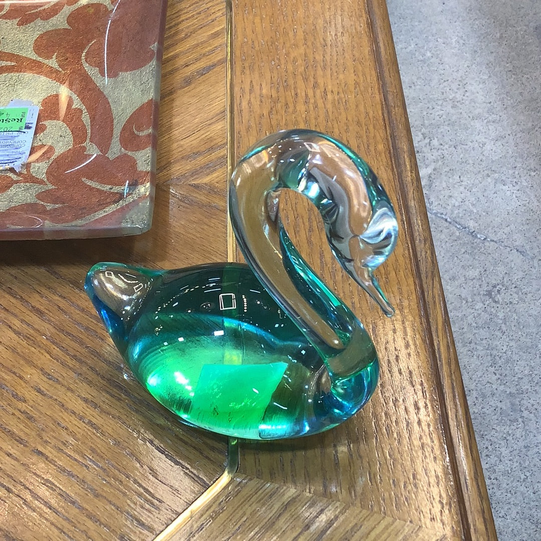 Glass Swan – Habitat for Humanity Greater Ottawa ReStore