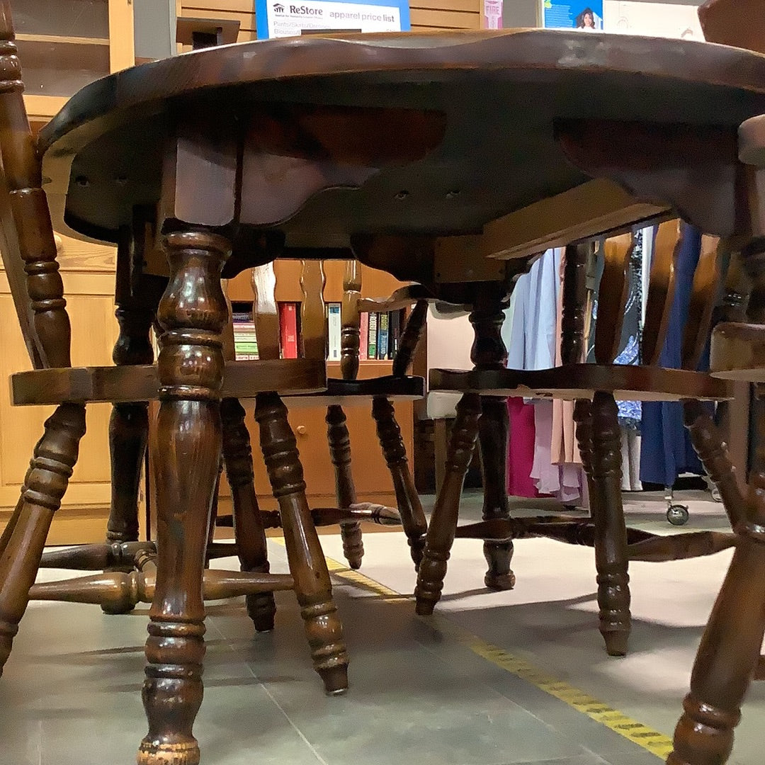 Cabin Style Dining Set – Habitat for Humanity Greater Ottawa ReStore