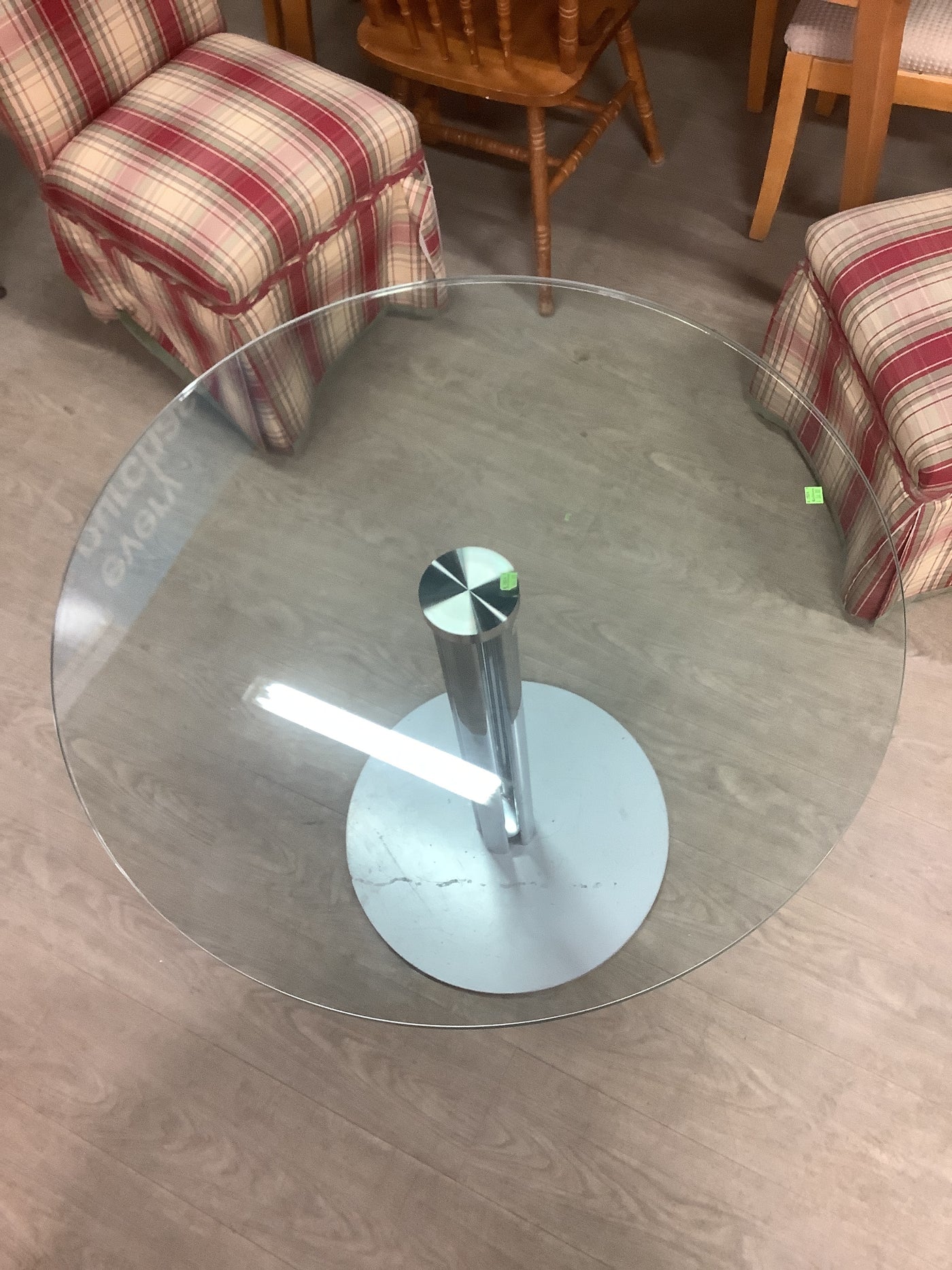 Round Glass Table – Habitat for Humanity Greater Ottawa ReStore