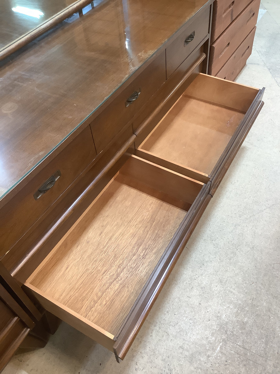 Gibbard MCM Bedroom Vanity – Habitat for Humanity Greater Ottawa ReStore