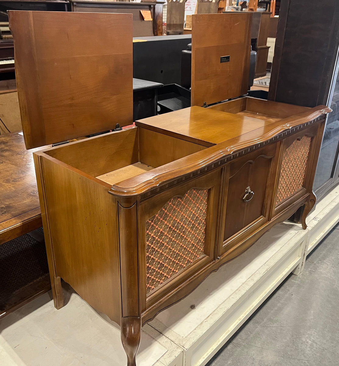 Vintage Victorcraft Stereo Console – Habitat for Humanity Greater ...