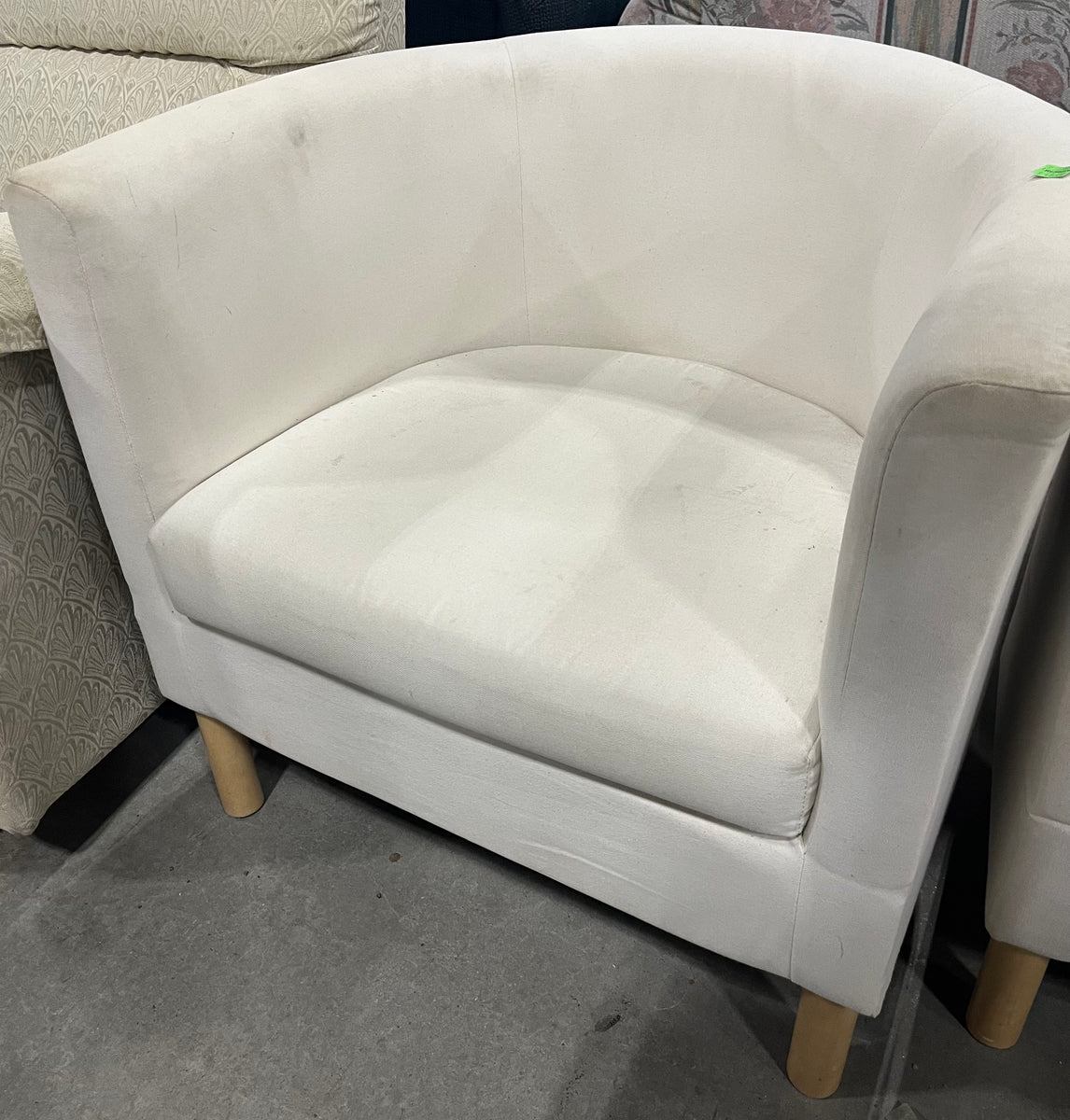White Tub Chair – Habitat for Humanity Greater Ottawa ReStore