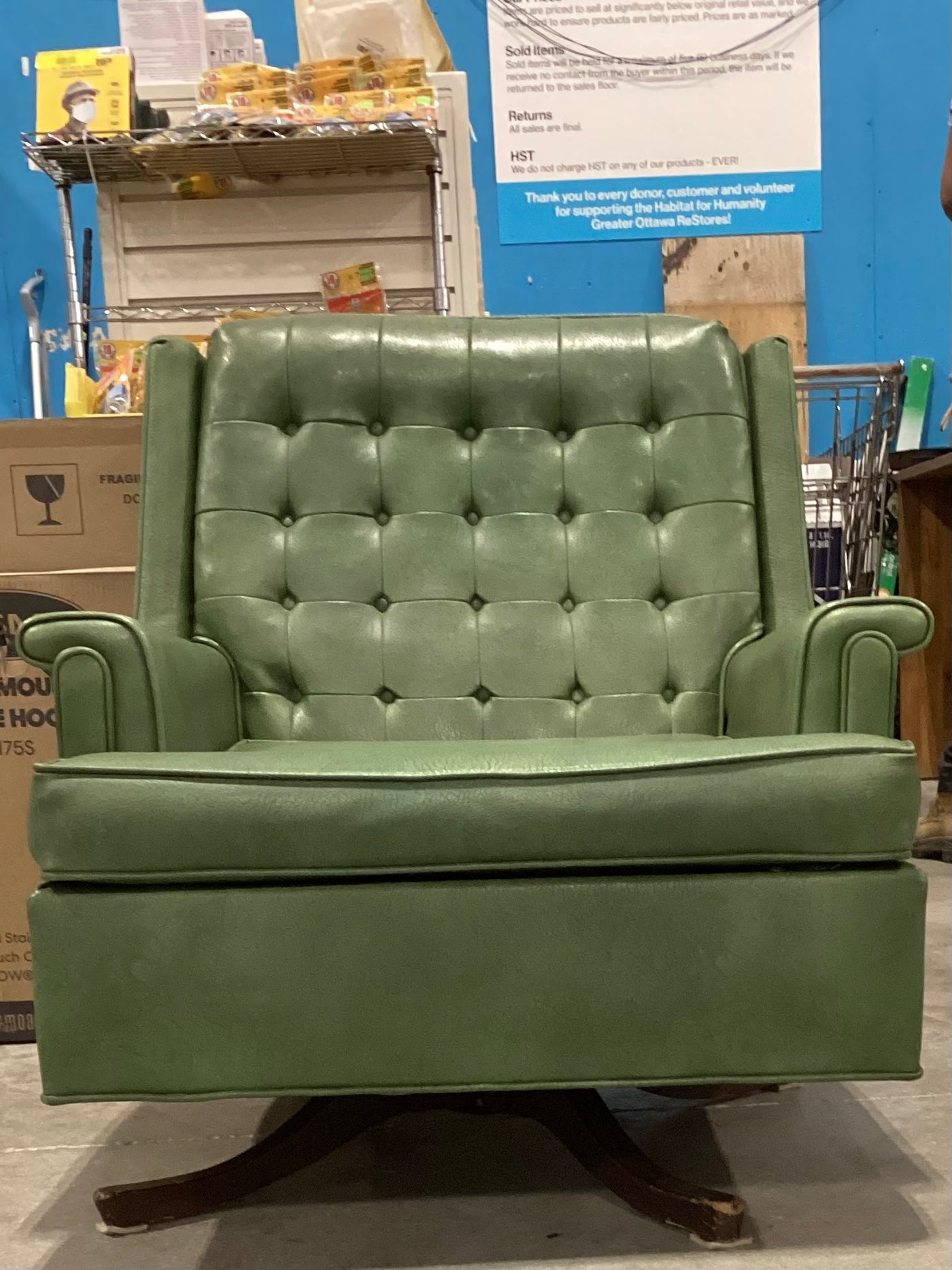 Vintage Green Armchair – Habitat for Humanity Greater Ottawa ReStore