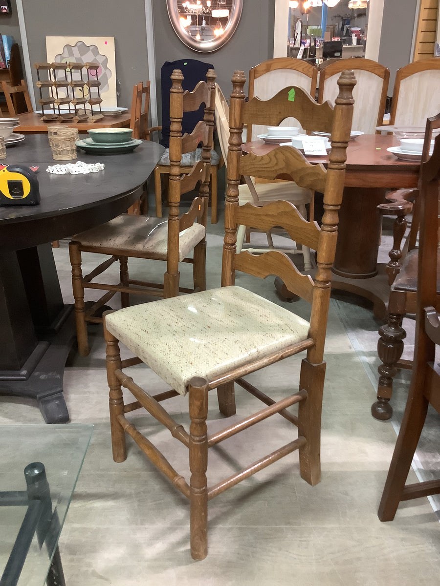 Vintage Dining Chair – Habitat for Humanity Greater Ottawa ReStore