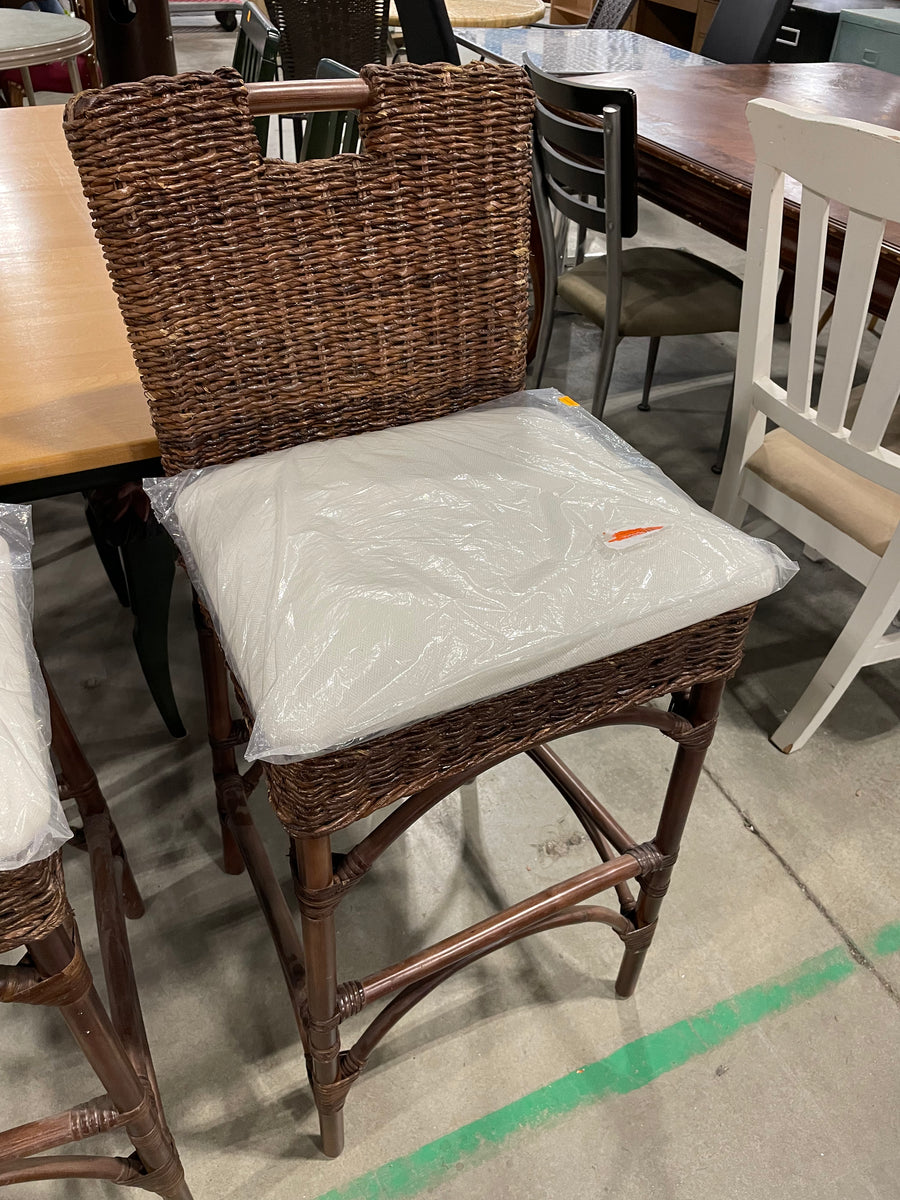 Safavieh Rattan Stool – Habitat for Humanity Greater Ottawa ReStore