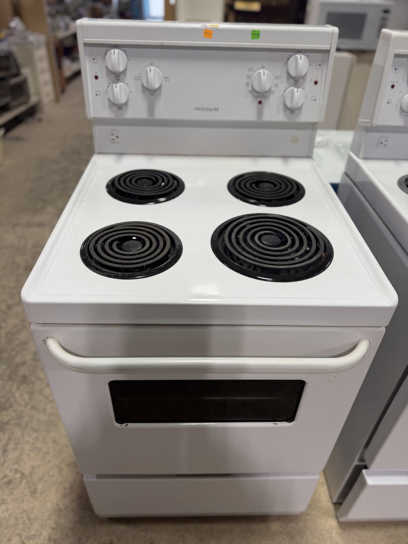 Frigidaire 24" Freestanding Electric Range (Coil Top) – Habitat for ...