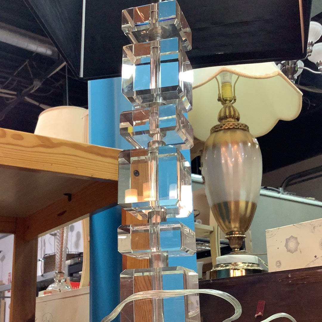 Class Cube Table Light – Habitat for Humanity Greater Ottawa ReStore