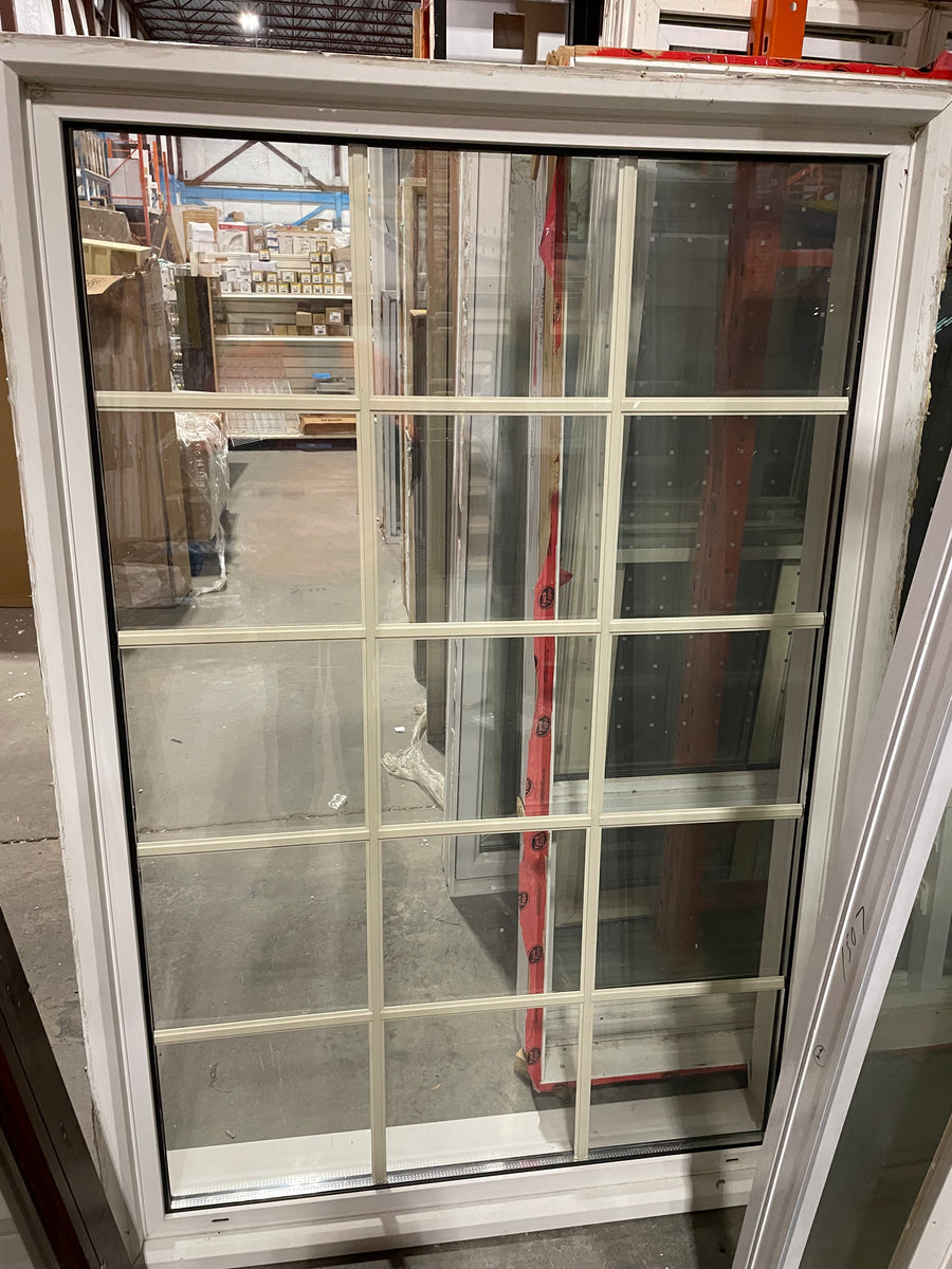 Large Rectangular Window – Habitat for Humanity Greater Ottawa ReStore
