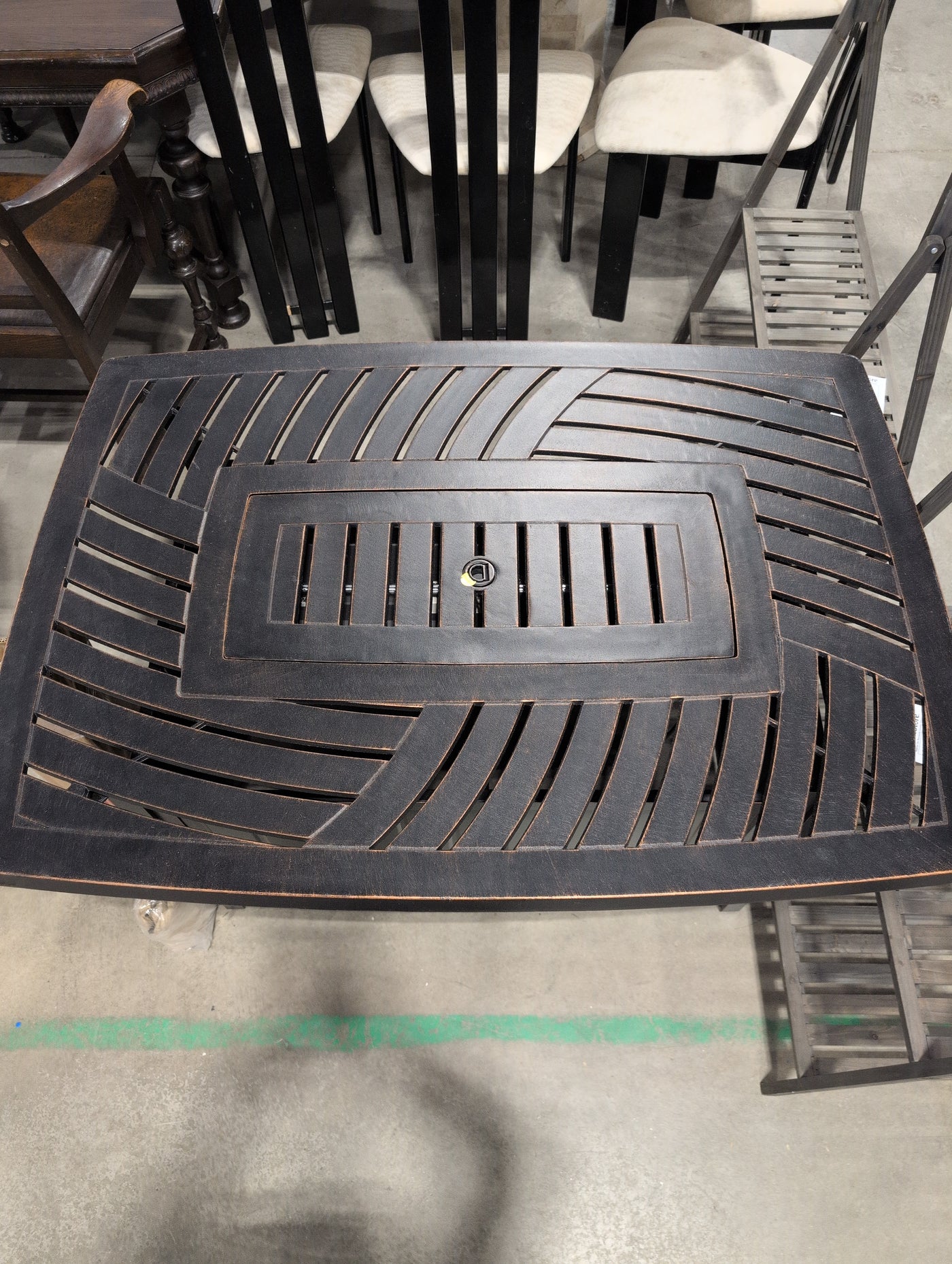 Paramount Fire Table – Habitat for Humanity Greater Ottawa ReStore