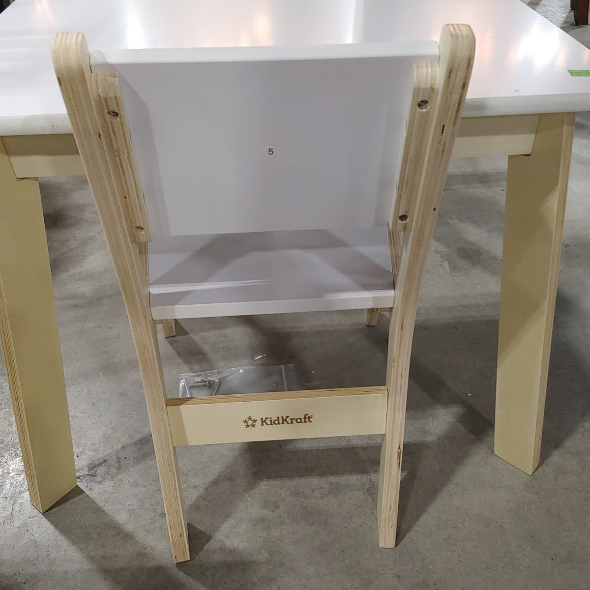 Kid Kraft Table – Habitat for Humanity Greater Ottawa ReStore