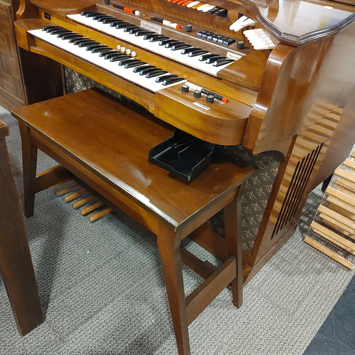 Baldwin Electric Organ – Habitat for Humanity Greater Ottawa ReStore