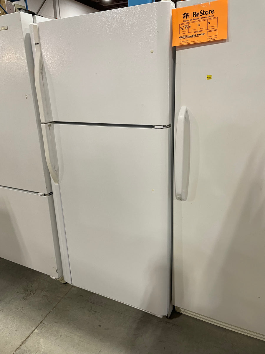 Basic Kenmore Refrigerator – Habitat for Humanity Greater Ottawa ReStore