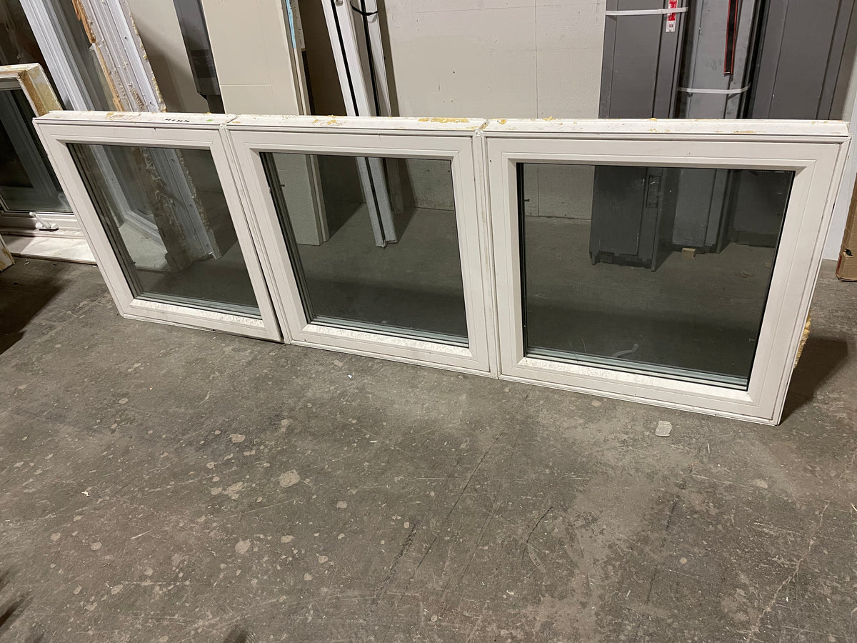 Long Squared 3 Panel Window – Habitat for Humanity Greater Ottawa ReStore