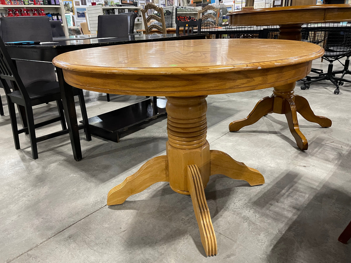 Round Wooden Table – Habitat for Humanity Greater Ottawa ReStore