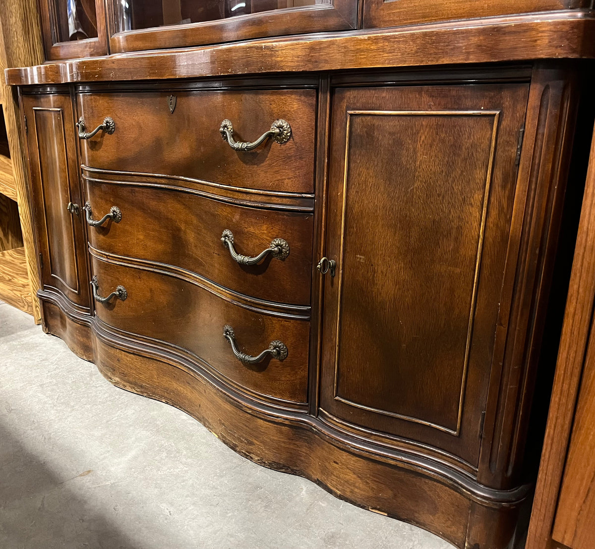 Wavy Stained Buffet and Hutch – Habitat for Humanity Greater Ottawa ReStore