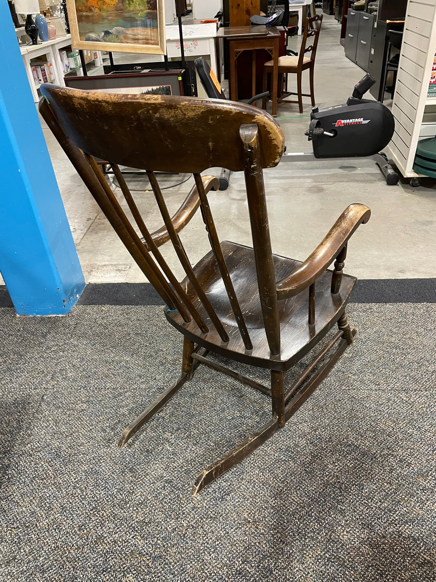 Rustic Brown Rocking Chair – Habitat for Humanity Greater Ottawa ReStore