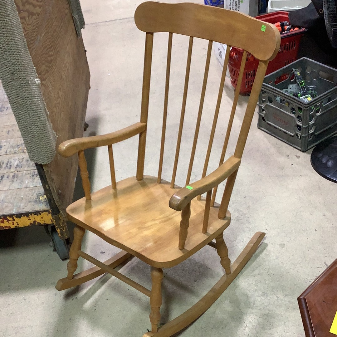 Light Wooden Rocker – Habitat for Humanity Greater Ottawa ReStore