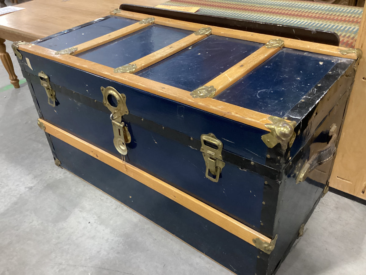 Blue Storage Chest – Habitat for Humanity Greater Ottawa ReStore