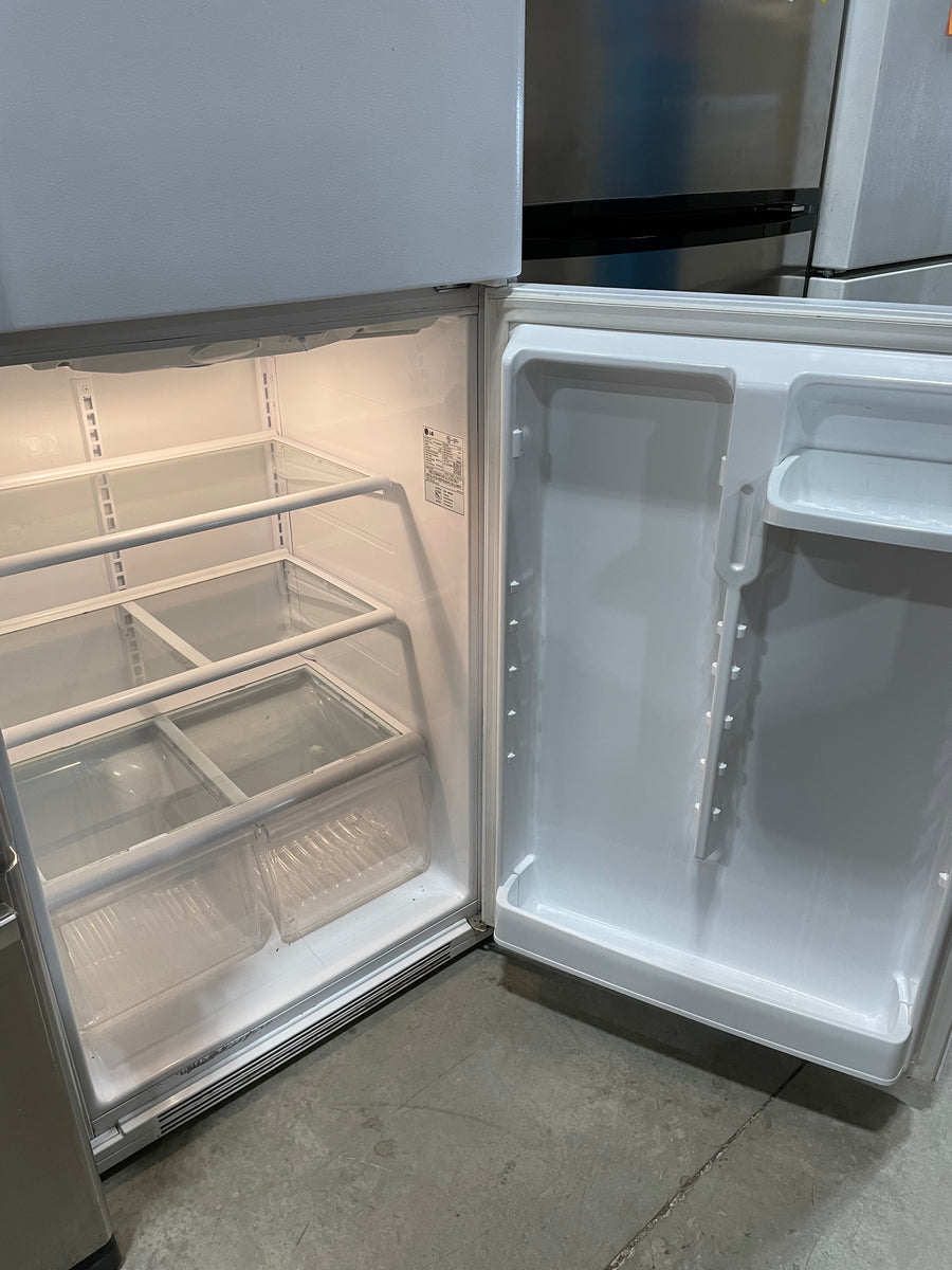 LG White Refrigerator – Habitat for Humanity Greater Ottawa ReStore