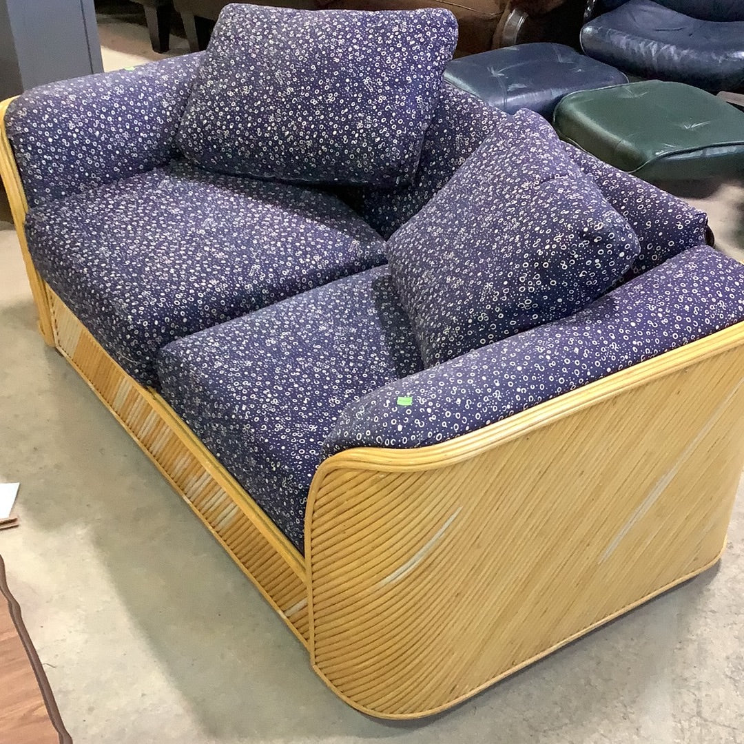 Selig Midcentury Couch – Habitat for Humanity Greater Ottawa ReStore